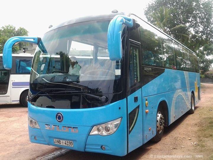 Sri Lanka Bus/Coach Rentals/Hire - Super Luxury Buses