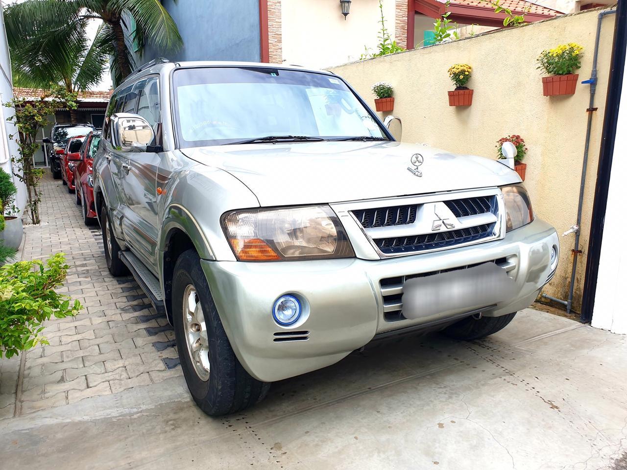 Sri Lanka Jeep Rentals/Hire - Mitsubishi Montero Jeep